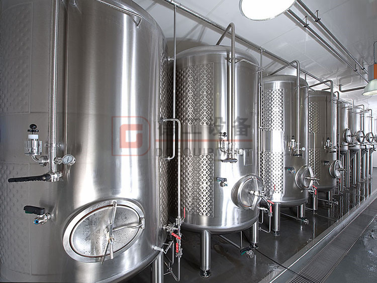 크래프트 맥주 냉각 자켓 스테인레스 스틸 양조 탱크 용 맞춤형 2000l 맥주 발효 탱크 Degong 양조장 장비에 맞춤형 맥주 탱크 2000l 맥주 발효기 스테인레스